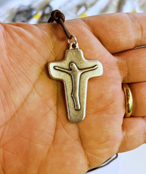 Crux con imagen de Cristo - Recuerdos Panem